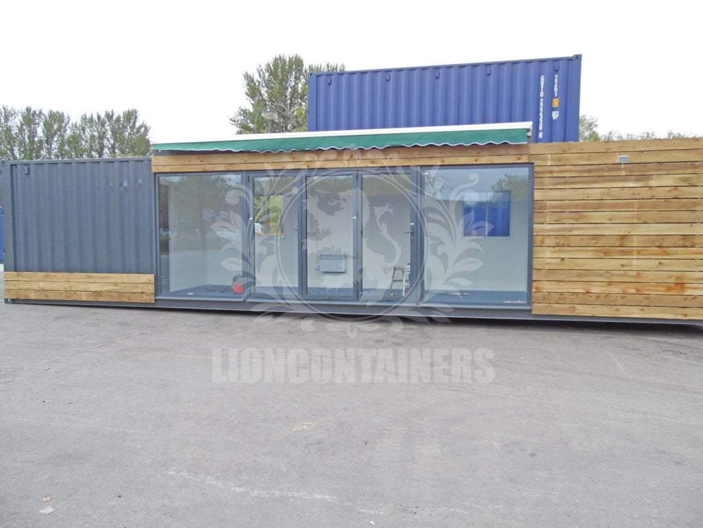?40ft University Travel Hub Container Case Study