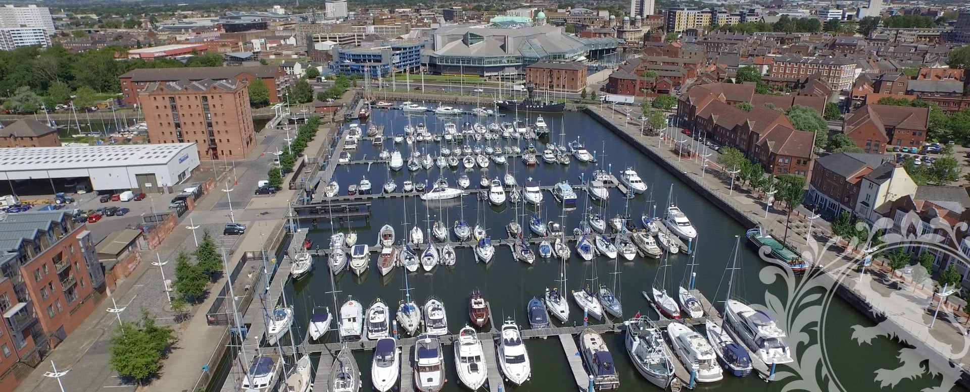 Hull Containers for Sale | Lion Containers Ltd